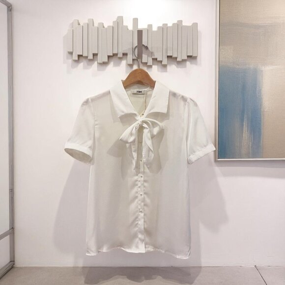 J.ING | Tops | Nwt Jing Jing White Satin Short Sleeve Blouse Top | Poshmark